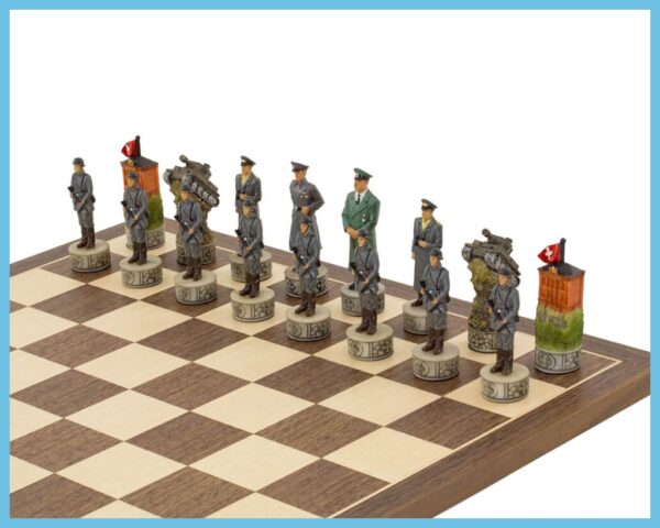 WW2 Chess Set - [ 2021 Unseen Intriguing Sets ]